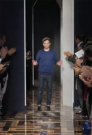 Nicolas Ghesquière mostrará a primeira colección de Louis Vuitton en marzo