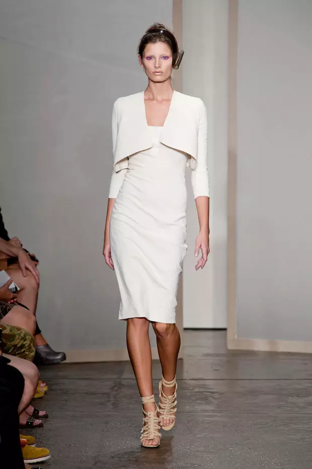 Donna Karan, mmiri 2013 anya ọcha