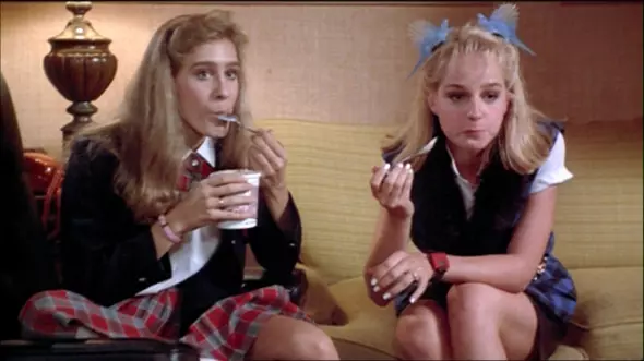 سارا جسیکا پارکر در فیلم Girls Just Want to Have Fun