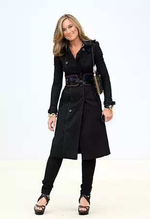 Motsamaisi oa Burberry Angela Ahrendts o fallela Apple