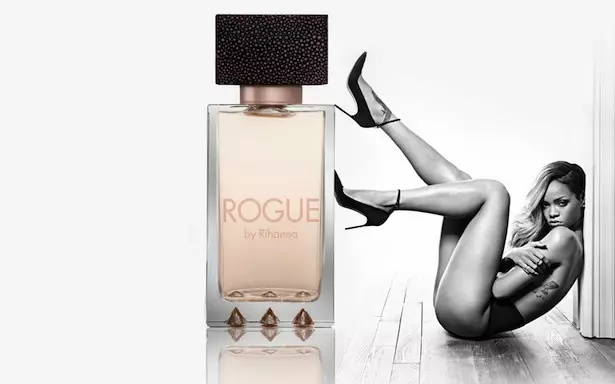 Rihanna's Rogue Fragrance-ի գովազդը սահմանափակվել է Մեծ Բրիտանիայում -theFashionSpot