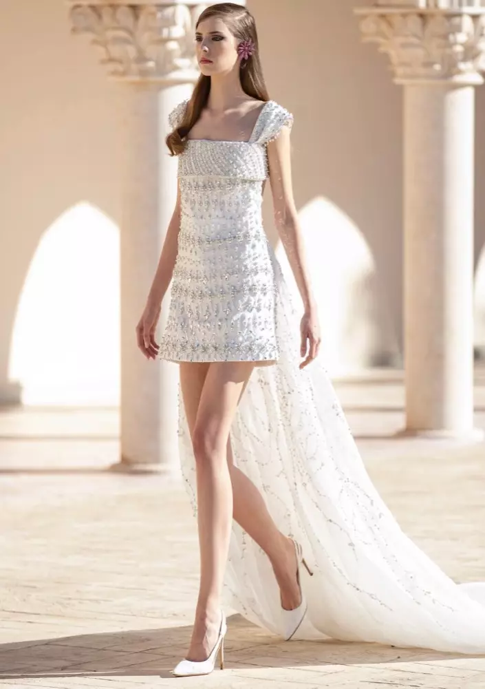 Thời trang cao cấp mùa thu năm 2021 của Georges Hobeika