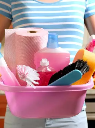 Preparazione per i servizi di pulizia professionale: è necessaria?