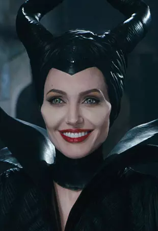 Cara Mendapatkan Bibir Merah Berkilat Sempurna, Diinspirasikan oleh Maleficent