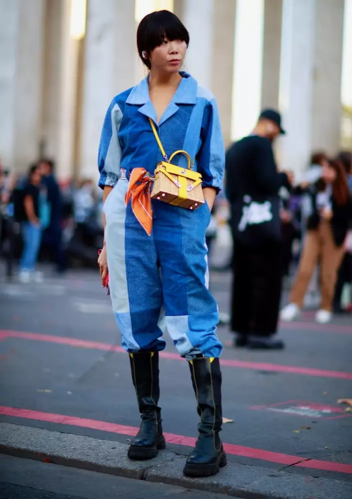 Street Style: Parížsky týždeň módy na jar 2022 157_101