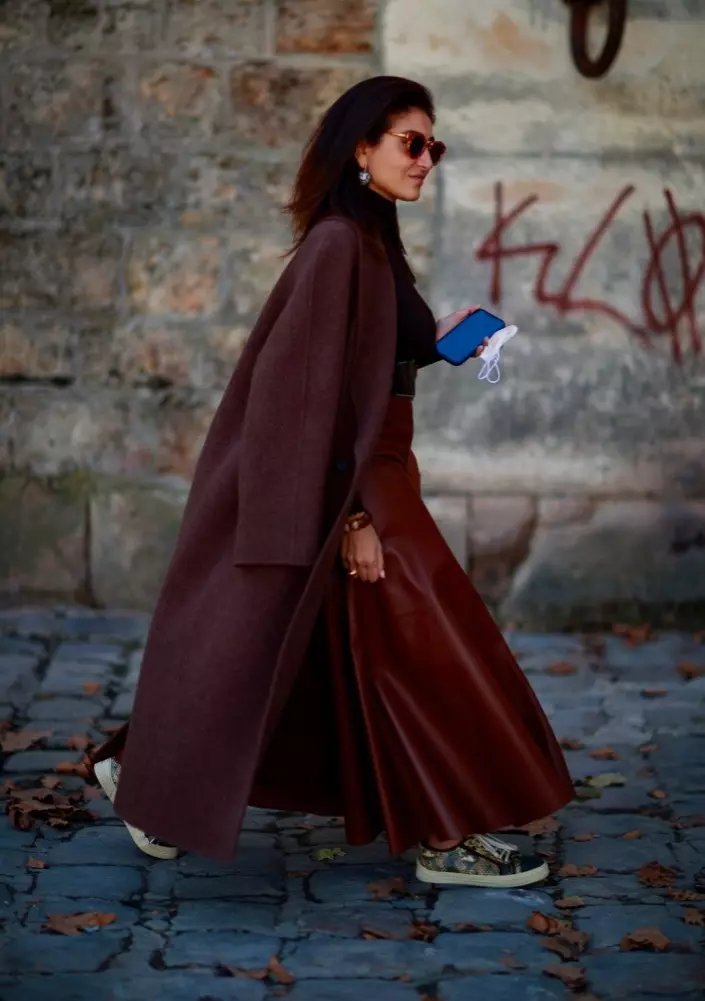 Street Style: Parížsky týždeň módy na jar 2022 157_22