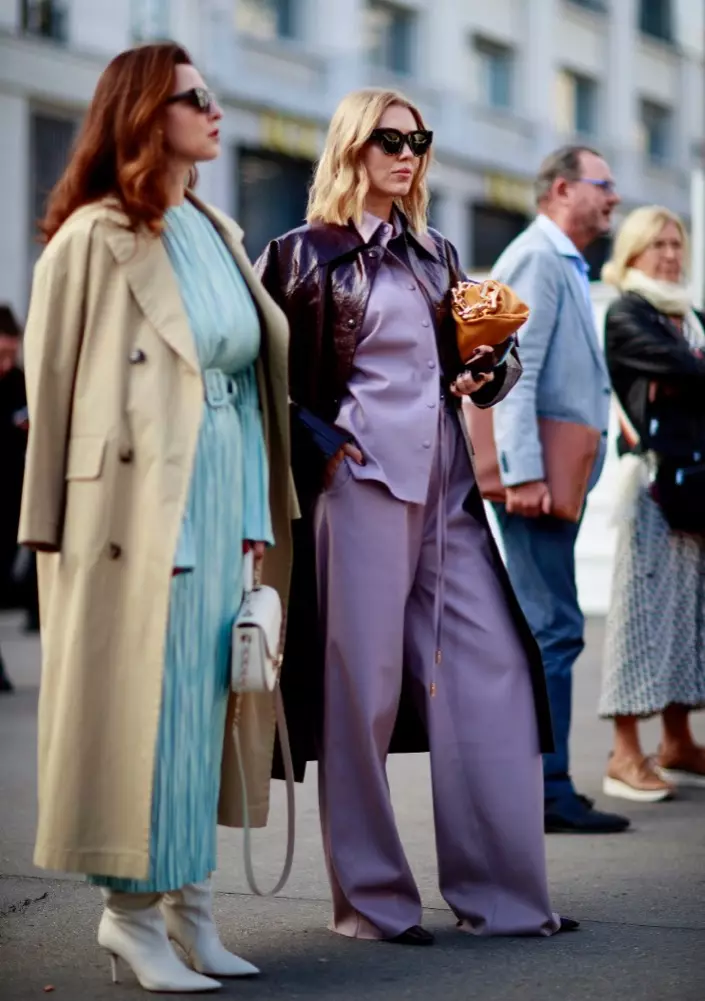 Street Style: Parížsky týždeň módy na jar 2022 157_44