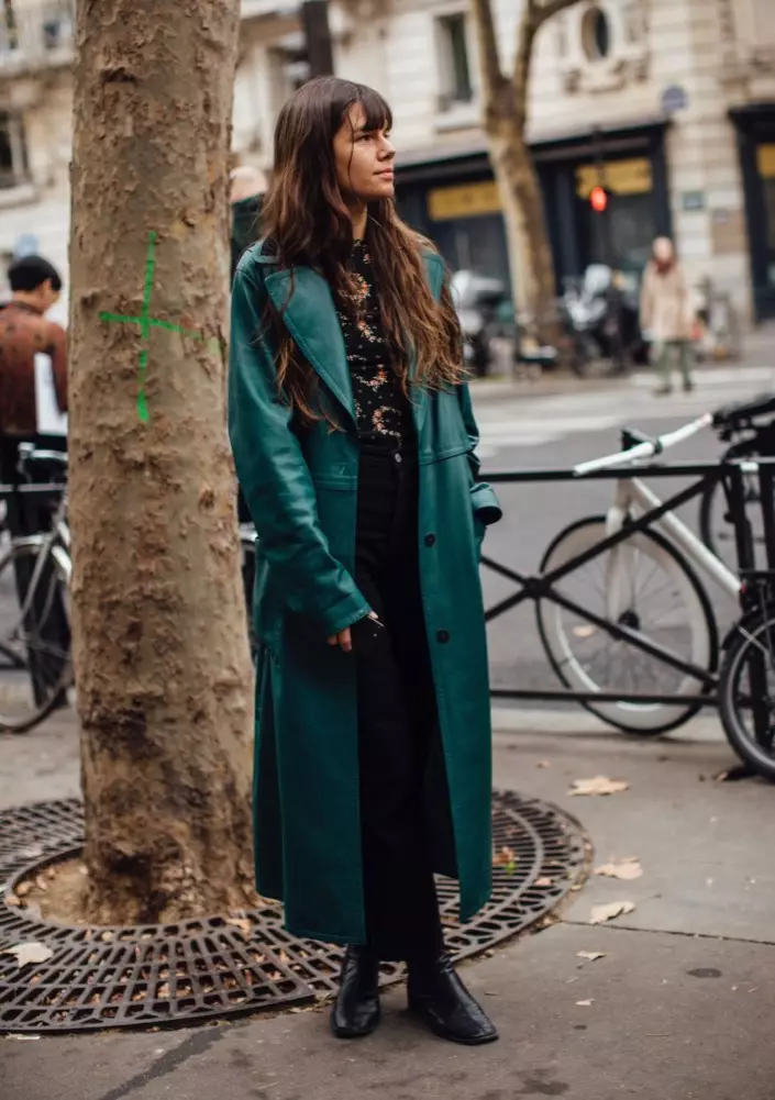 Street Style: Parížsky týždeň módy na jar 2022 157_62