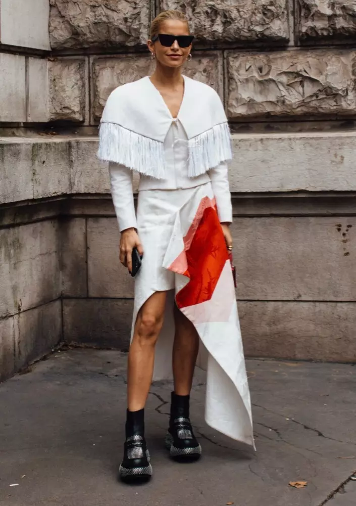 Street Style: Parížsky týždeň módy na jar 2022 157_69