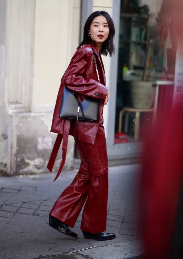 Street Style: Εβδομάδα Μόδας του Παρισιού Άνοιξη 2022 157_74