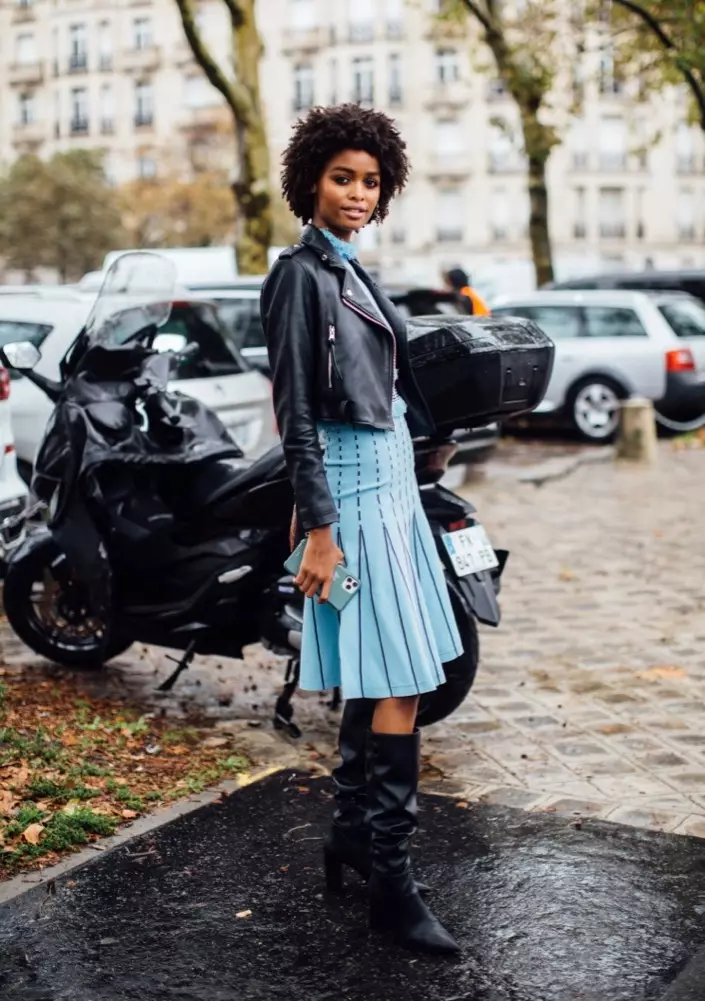 Street Style: Parížsky týždeň módy na jar 2022 157_90