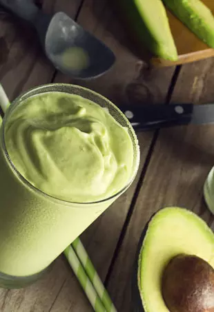 4 дивовижні рецепти десертів — з авокадо