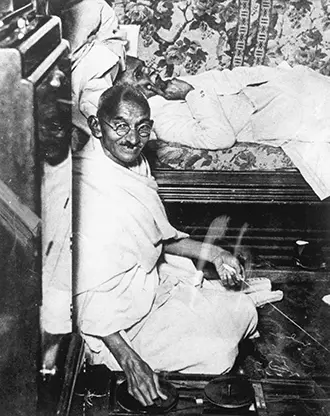 Mohondas Karamchand Gandhi ຮວບຮວມຜ້າຝ້າຍອິນເດຍ