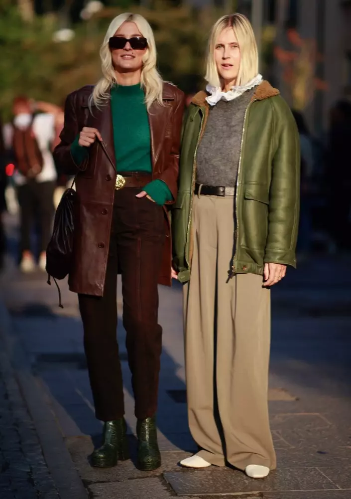 Уличен стил: Модна недела во Милано, пролет 2022 година 172_34