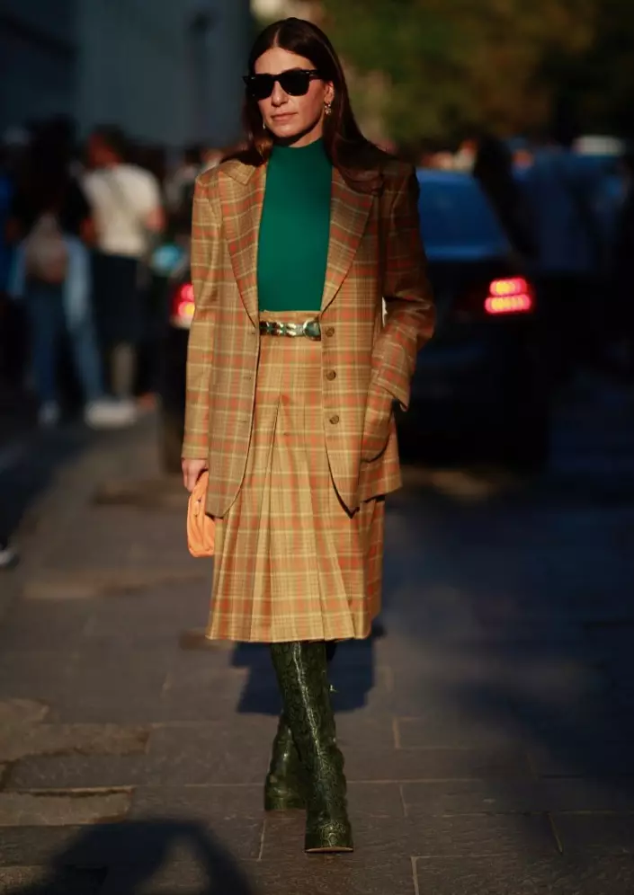 Вуличний стиль: Тиждень моди в Мілані весна 2022 172_62