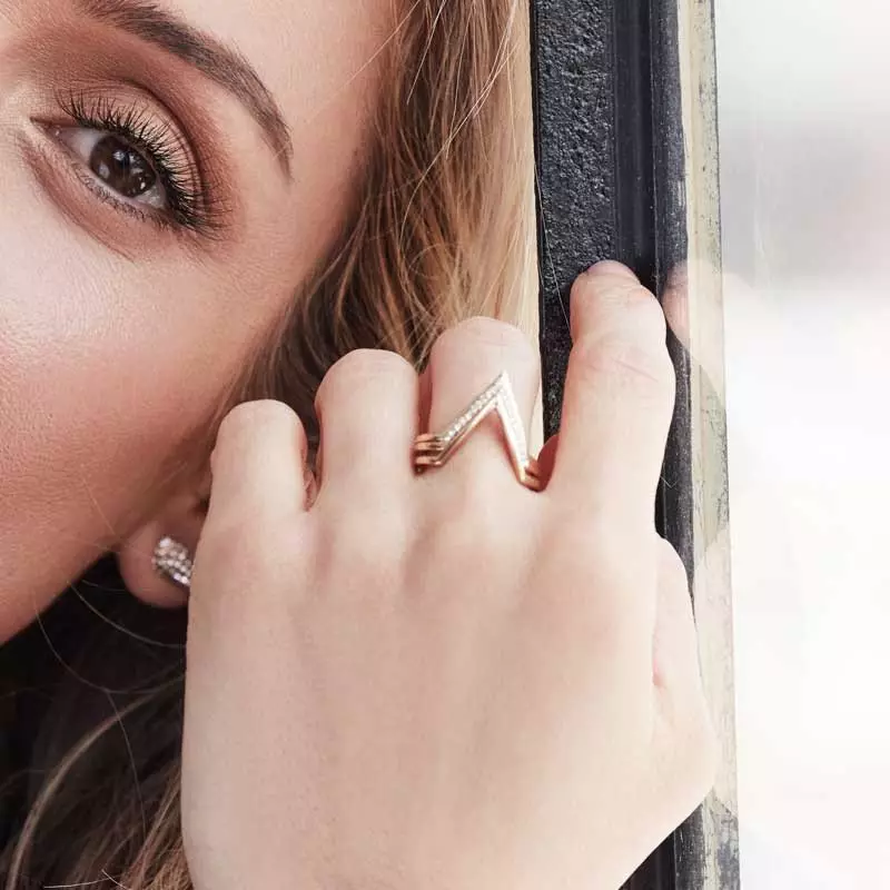 Kristin Cavallari draagt ​​haar Uncommon James One and Only-ringen