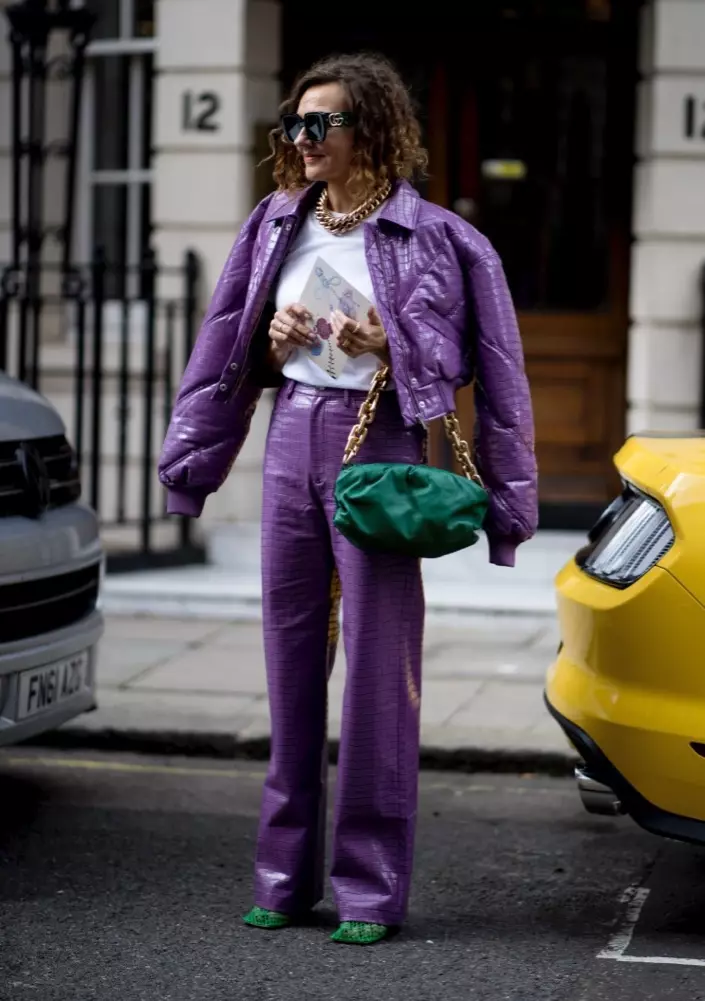 Street Style: Săptămâna modei din Londra, primăvara 2022 184_19