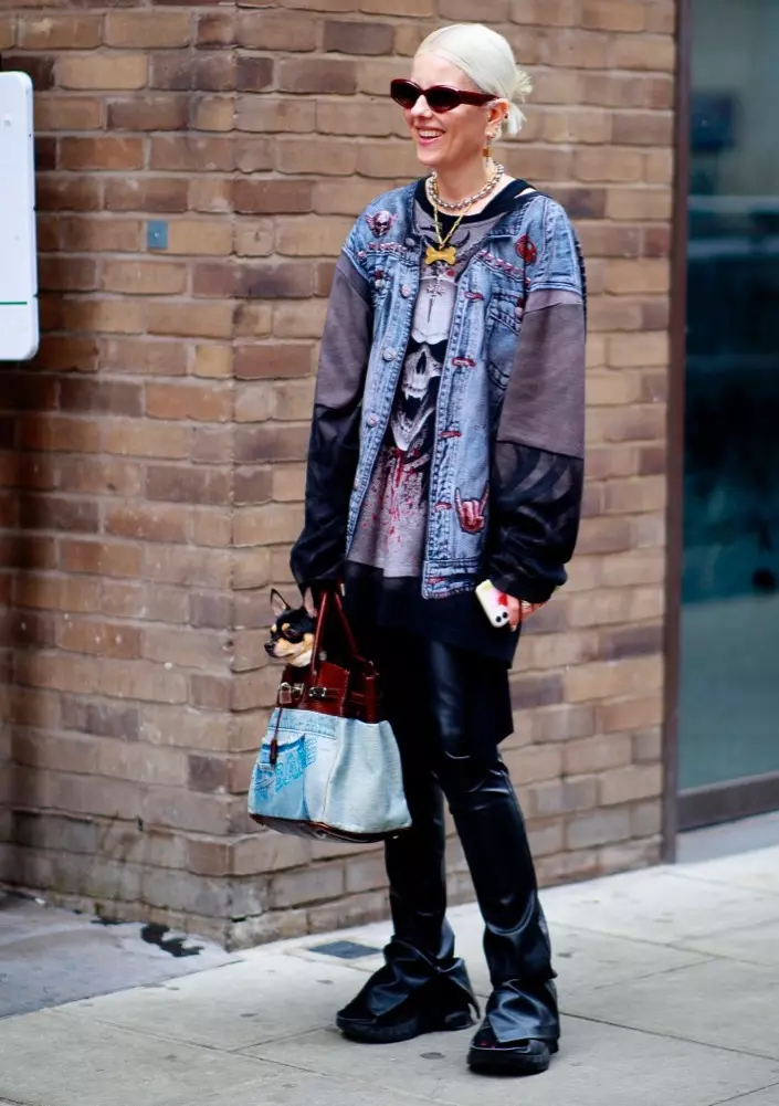 Street Style: London Fashion Week 2022ko udaberria 184_2