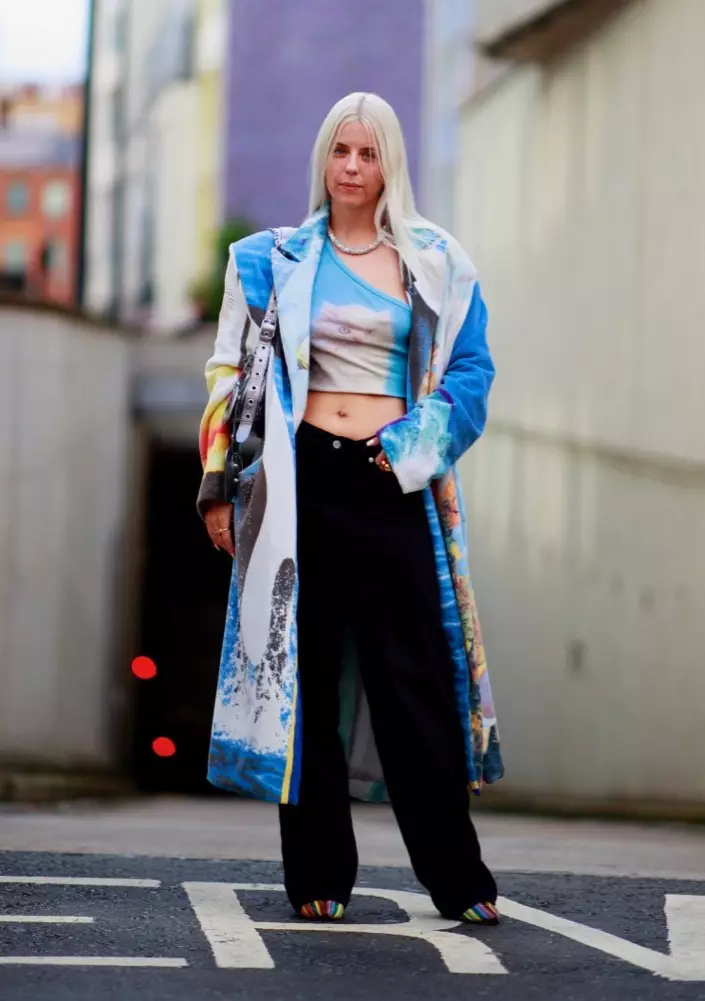 Street Style: Săptămâna modei din Londra, primăvara 2022 184_46