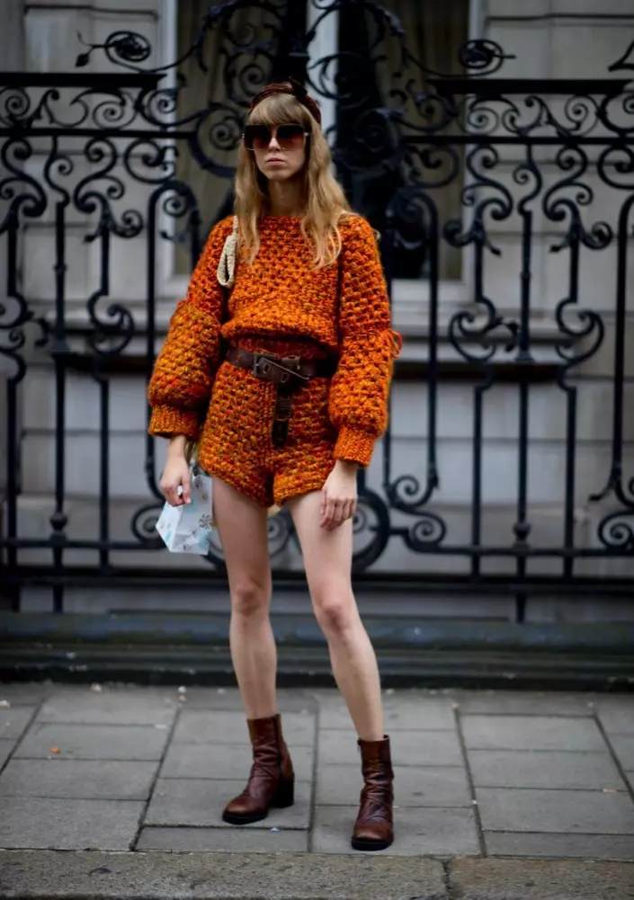 Street Style: Săptămâna modei din Londra, primăvara 2022 184_5