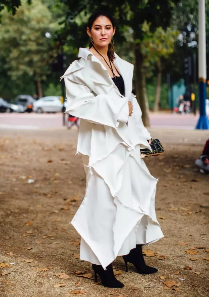 Street Style: London Fashion Week 2022ko udaberria 184_62