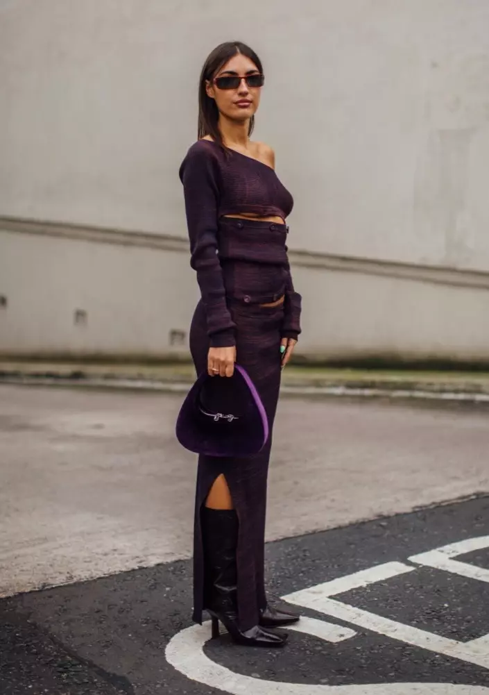 Street Style: Săptămâna modei din Londra, primăvara 2022 184_72