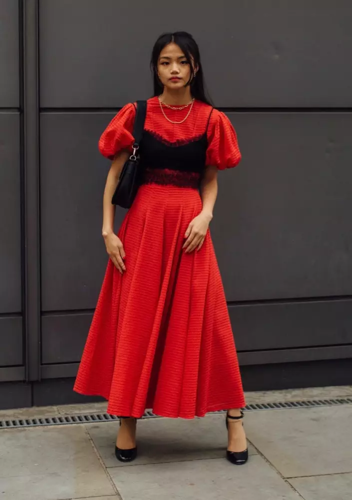 Street Style: Săptămâna modei din Londra, primăvara 2022 184_81