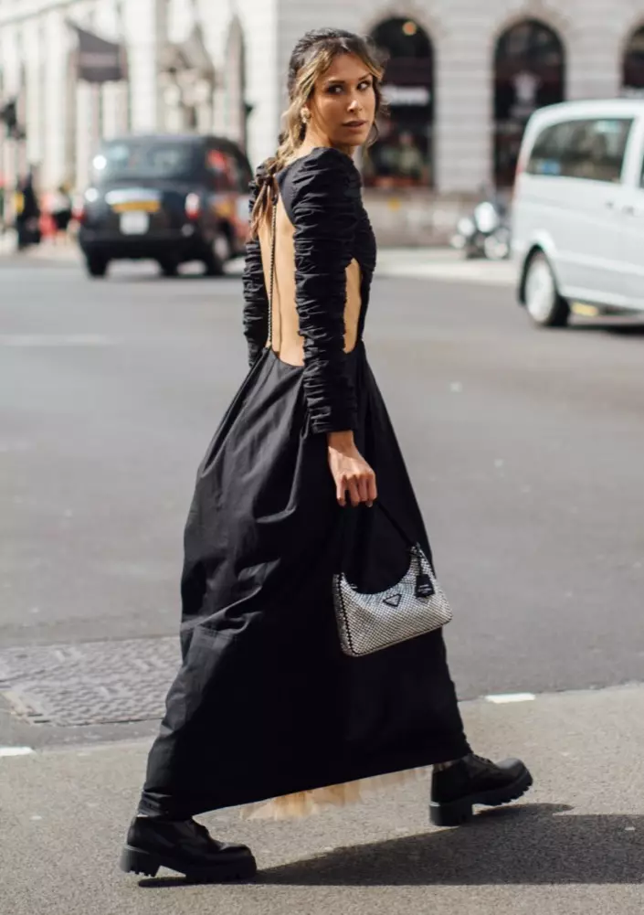 Street Style: Săptămâna modei din Londra, primăvara 2022 184_86