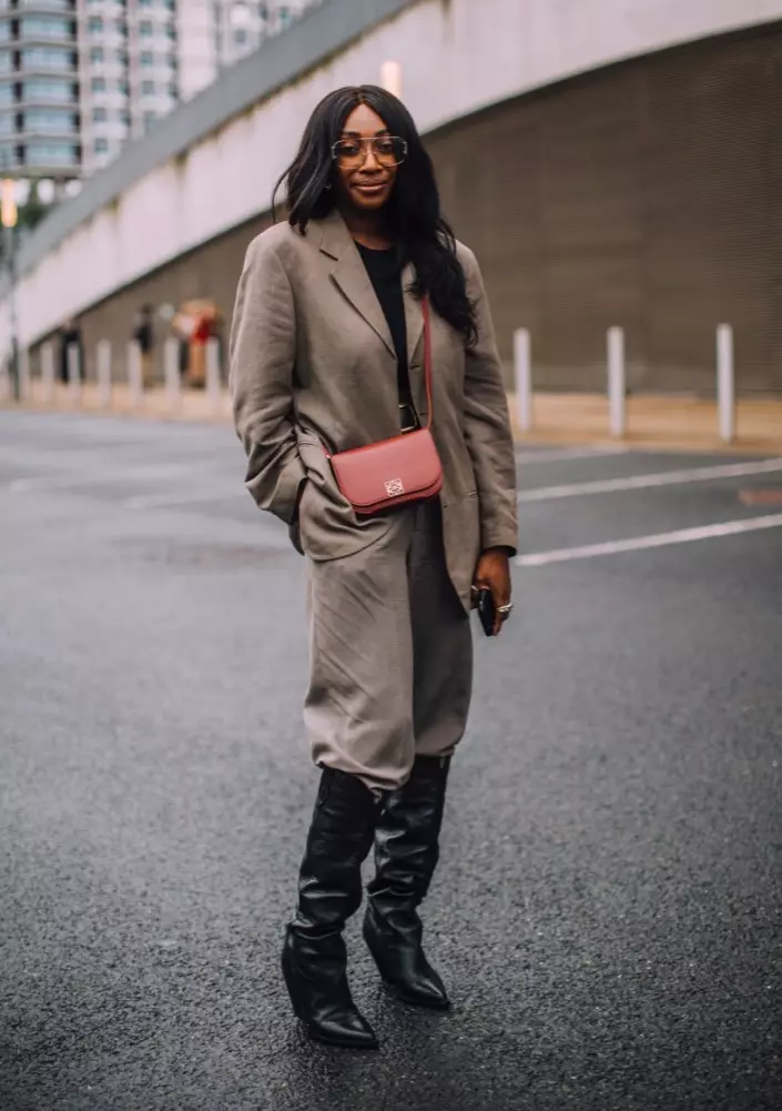 Street Style: London Fashion Week 2022ko udaberria 184_88