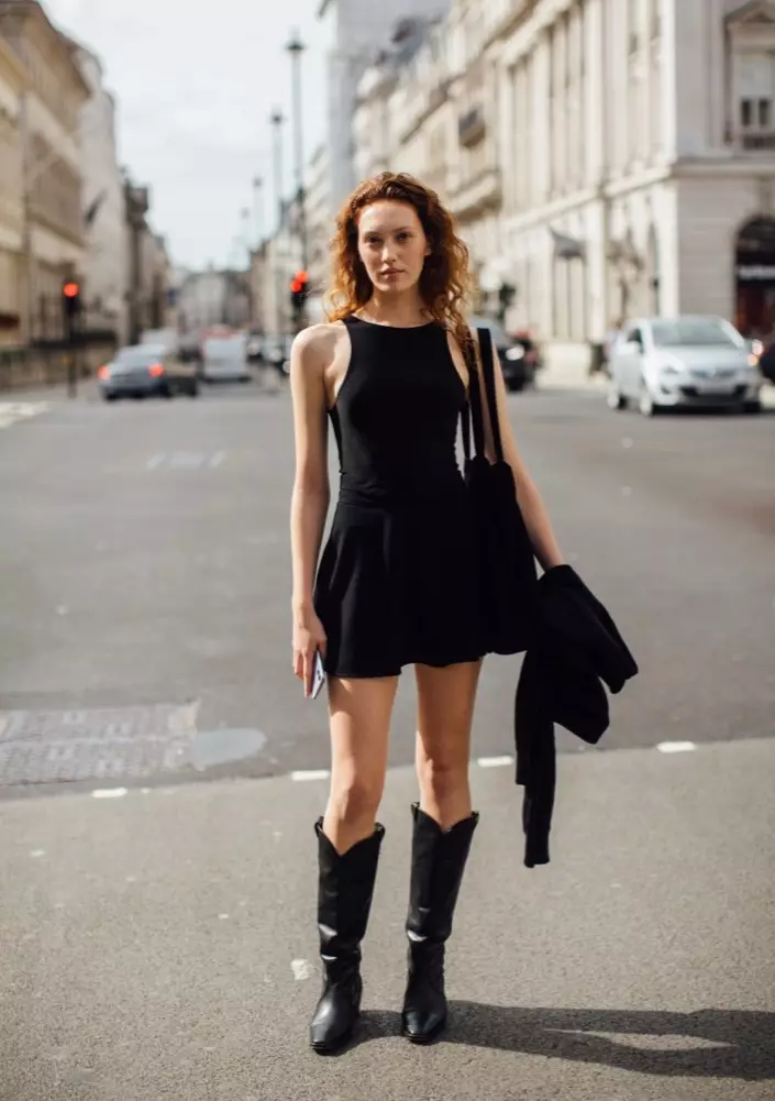 Street Style: Săptămâna modei din Londra, primăvara 2022 184_99