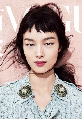 Vogue Қытайда Сун Фэйфэй бейнеленген «Өте тегіс» мұқаба шығарылды (Форум Buzz)