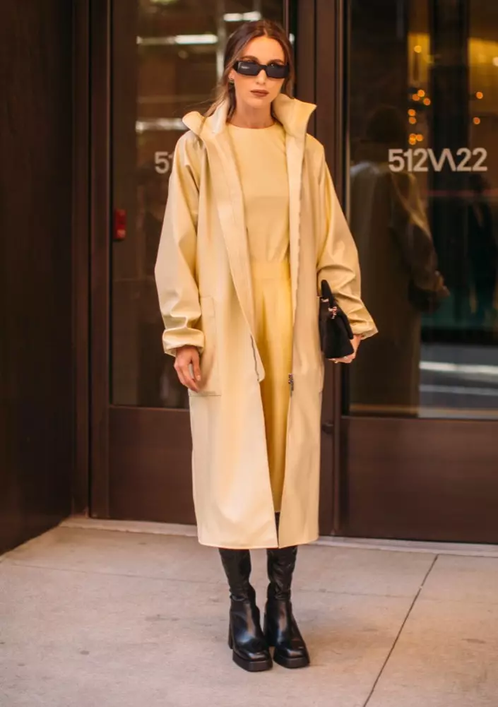Street Style : Fashion Week de New York printemps 2022 194_10