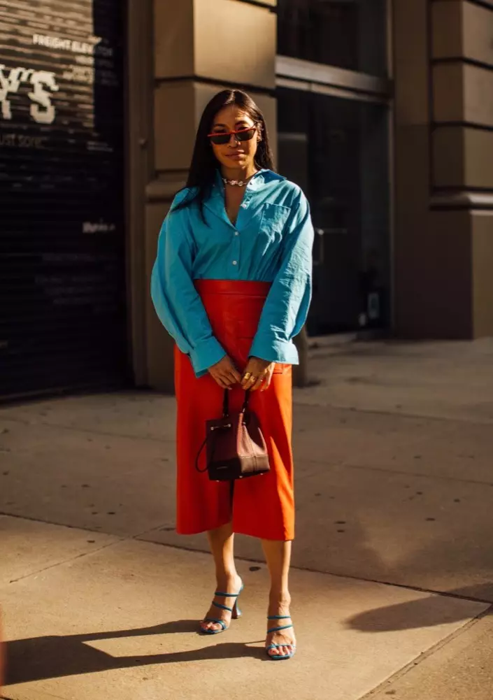 Street Style: Săptămâna modei din New York, primăvara 2022 194_12