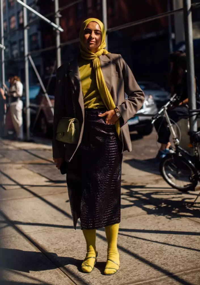 Street Style: Седмица на модата в Ню Йорк пролет 2022 194_15