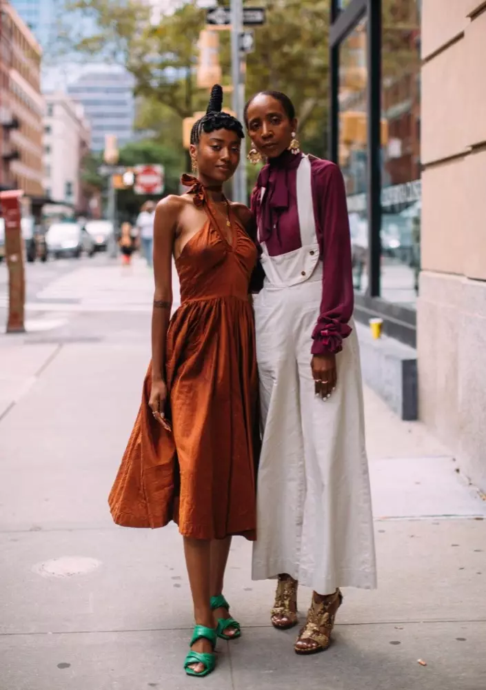 Street Style: Tjedan mode u New Yorku proljeće 2022 194_50