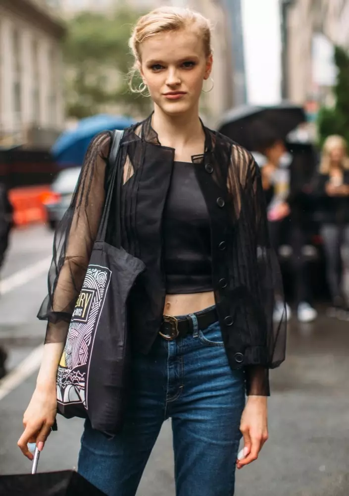 Street Style: Седмица на модата в Ню Йорк пролет 2022 194_71