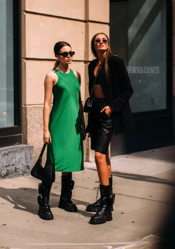 Street Style: New York Fashion Week spomladi 2022 194_90