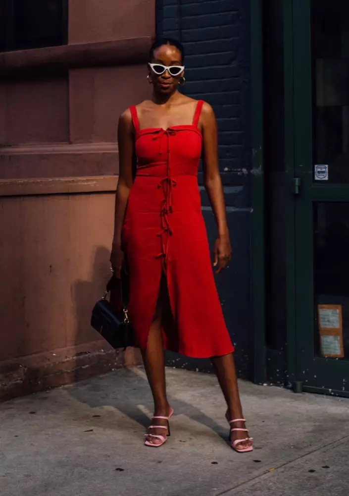 Estilo de rua: Semana da moda de Nova York, primavera de 2022 194_97