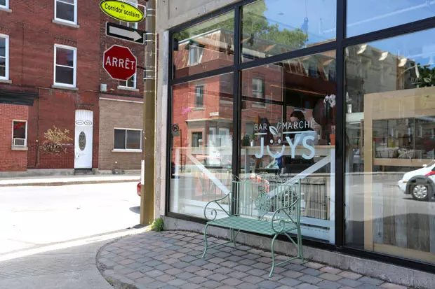 Joys of Living Health Bar: Ndërtimi i një Komuniteti të Shëndetshëm në Montreal