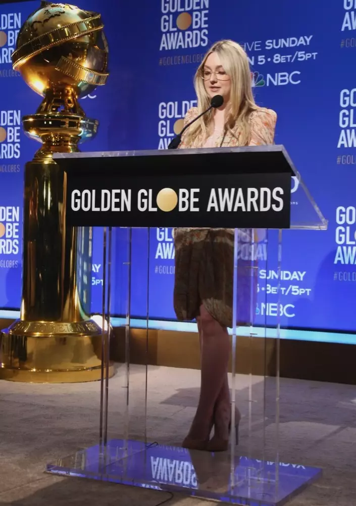 Dakota Fanning deltar i den 77:e årliga utnämningen av Golden Globe Awards