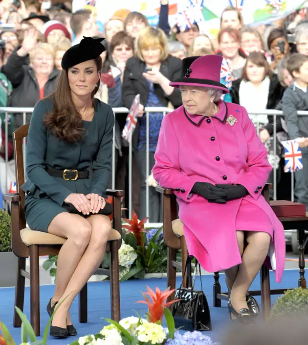 Kate Middleton, Malkia Elizabeth huko Cheltenham