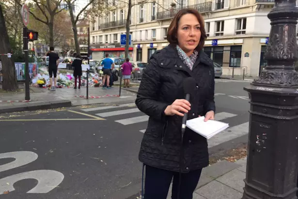 Репортер отвръща на модните критики по време на атаките в Париж