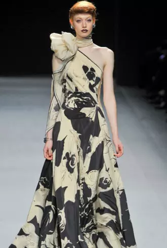 bangs ag seó rúidbhealach Jenny Packham Fall 2012