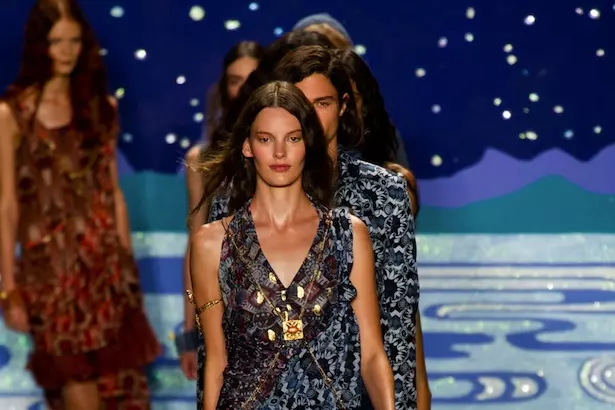 Anna Sui Spring 2014 Runway Review