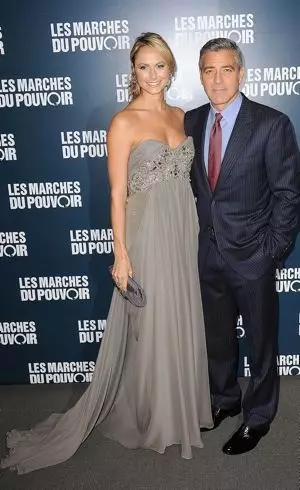 Stacy Keibler og George Clooney París frumsýna The Descendants í október 2011
