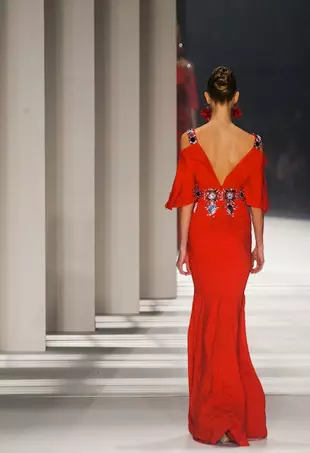 Pregled vzletno-pristajalne steze za jesen 2014 Carolina Herrera