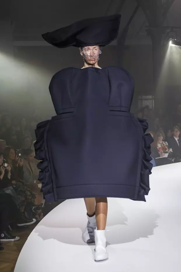 Comme des Garçons ጸደይ 2017