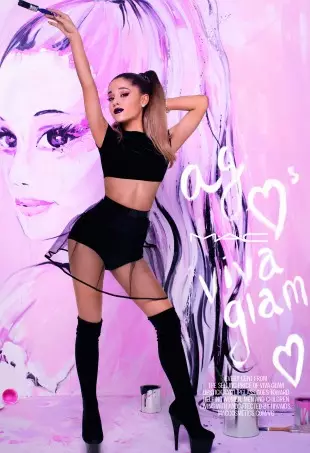 Ariana Grande เป็นงาน 2016 Viva Glam Girl . ของ MAC