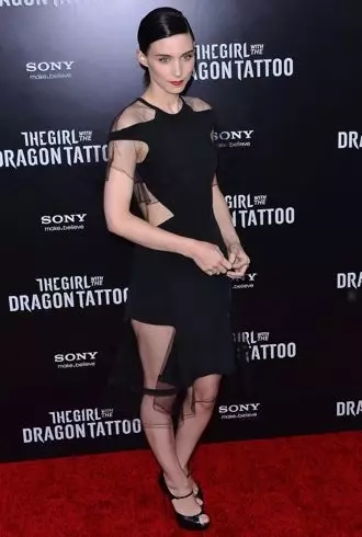 Rooney Mara La Knabino Kun La Drako-Tatuo Novjorka Premiero Dec 2011 tondita