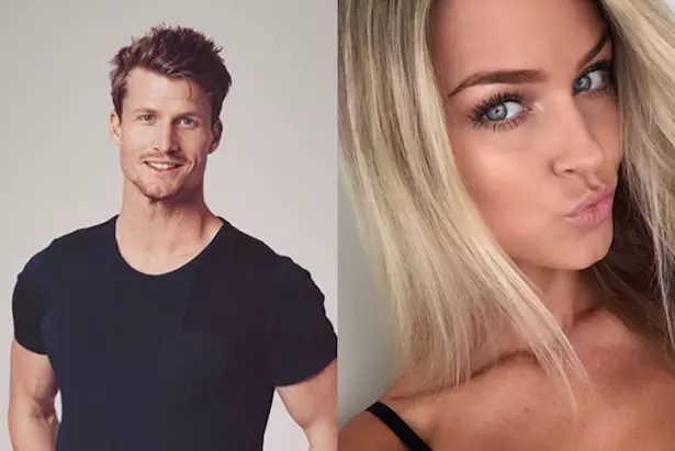 Richie Strahan Goes Bananas för tidigare Miss Universe Renae Ayris